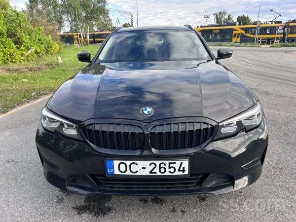 Черный БМВ 318 2020 в Рига, объемом двигателя 2.00 л и пробегом 165 тыс. км за 17000 €, фото 3 на AUTOMOTO.COM.LV
