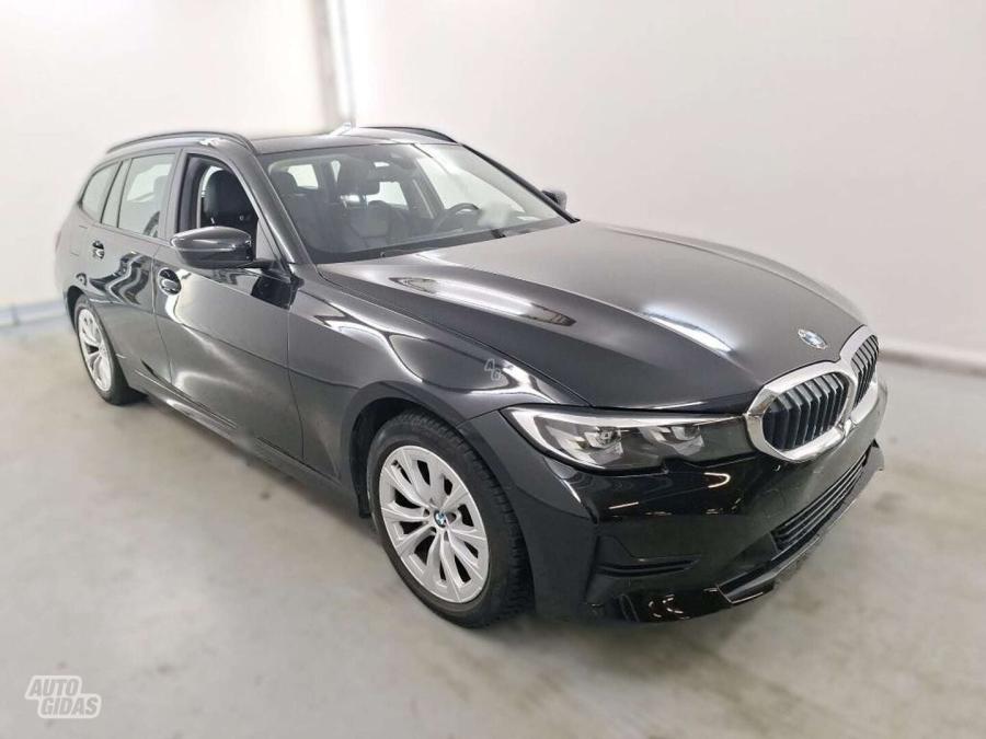 Black BMW 318 2021 in Kaunas, with an engine capacity of 2.00 L and mileage of 82 thousand km for 27448 €, photo 2 on AUTOMOTO.COM.LV