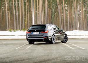 Black BMW 318 2021 in Riga, with an engine capacity of 2.00 L and mileage of 220 thousand km for 17290 €, photo 6 on AUTOMOTO.COM.LV