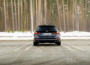 Black BMW 318 2021 in Riga, with an engine capacity of 2.00 L and mileage of 220 thousand km for 17290 €, photo 7 on AUTOMOTO.COM.LV