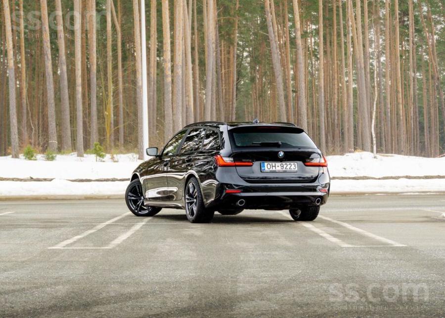 Black BMW 318 2021 in Riga, with an engine capacity of 2.00 L and mileage of 220 thousand km for 17290 €, photo 8 on AUTOMOTO.COM.LV
