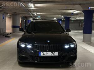 Black BMW 318 2021 in Riga, with an engine capacity of 2.00 L and mileage of 107 thousand km for 21500 €, photo 5 on AUTOMOTO.COM.LV