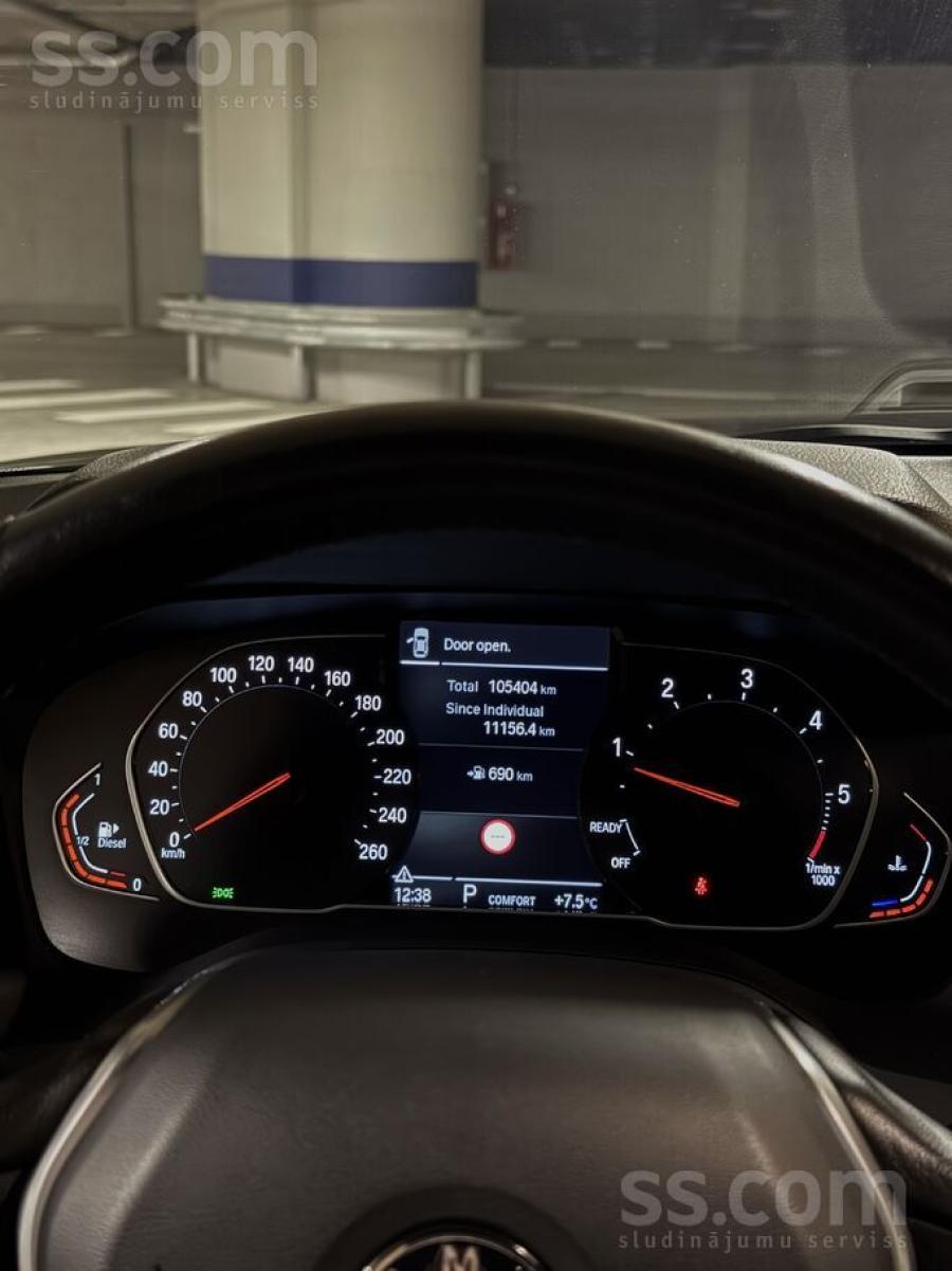 Black BMW 318 2021 in Riga, with an engine capacity of 2.00 L and mileage of 107 thousand km for 21500 €, photo 12 on AUTOMOTO.COM.LV