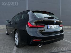 Black BMW 318 2021 in Riga, with an engine capacity of 2.00 L and mileage of 162 thousand km for 19500 €, photo 4 on AUTOMOTO.COM.LV