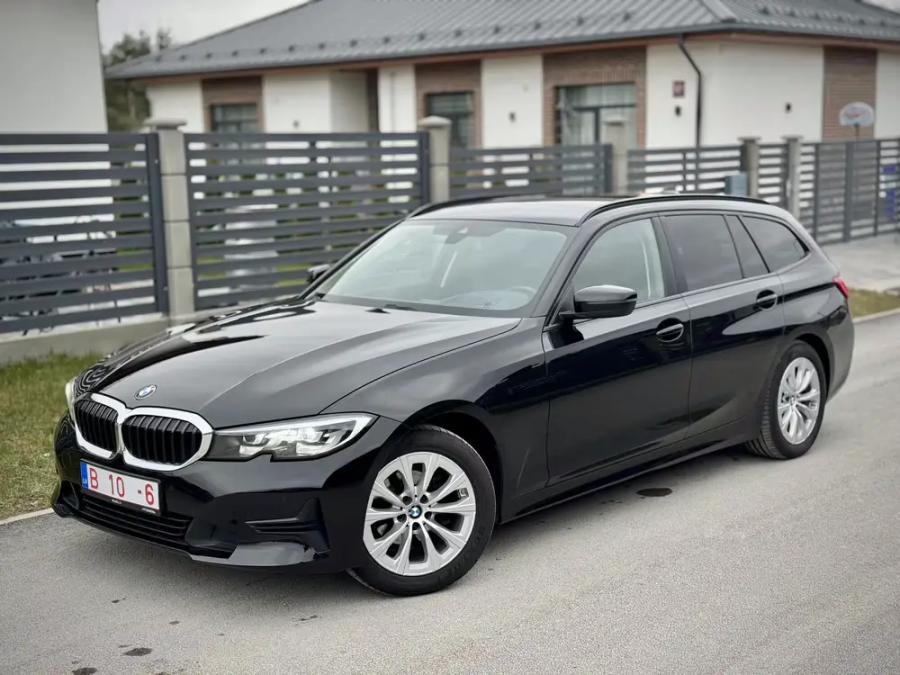 Melns BMW 318 2021 Jelgava, ar dzinēja tilpumu 2.00 L un nobraukumu 199 tūkst. km par 18990 €, foto 1 vietnē AUTOMOTO.COM.LV