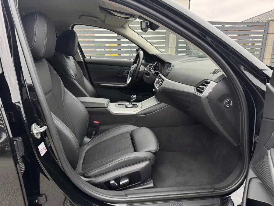 Melns BMW 318 2021 Jelgava, ar dzinēja tilpumu 2.00 L un nobraukumu 199 tūkst. km par 18990 €, foto 12 vietnē AUTOMOTO.COM.LV
