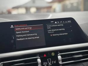 Melns BMW 318 2021 Jelgava, ar dzinēja tilpumu 2.00 L un nobraukumu 199 tūkst. km par 18990 €, foto 16 vietnē AUTOMOTO.COM.LV