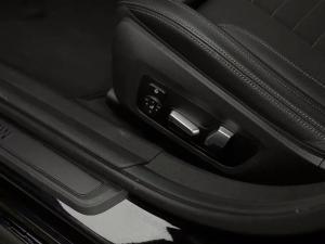 Melns BMW 318 2021 Jelgava, ar dzinēja tilpumu 2.00 L un nobraukumu 199 tūkst. km par 18990 €, foto 20 vietnē AUTOMOTO.COM.LV