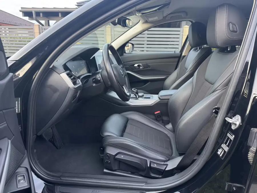 Melns BMW 318 2021 Jelgava, ar dzinēja tilpumu 2.00 L un nobraukumu 169 tūkst. km par 19800 €, foto 10 vietnē AUTOMOTO.COM.LV