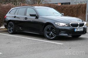 Black BMW 318 2021 in Riga, with an engine capacity of 2.00 L and mileage of 220 thousand km for 16990 €, photo 7 on AUTOMOTO.COM.LV
