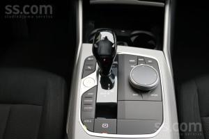 Black BMW 318 2021 in Riga, with an engine capacity of 2.00 L and mileage of 220 thousand km for 16990 €, photo 12 on AUTOMOTO.COM.LV