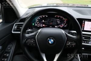Black BMW 318 2021 in Riga, with an engine capacity of 2.00 L and mileage of 220 thousand km for 16990 €, photo 21 on AUTOMOTO.COM.LV