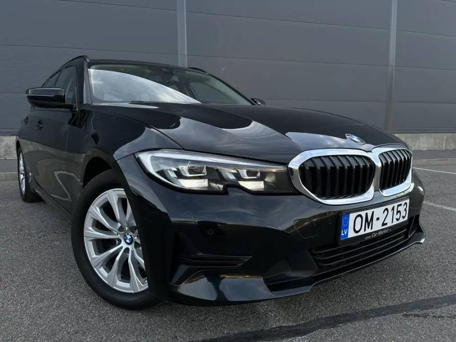 Black BMW 318 2021 in Riga, with an engine capacity of 2.00 L and mileage of 162 thousand km for 17990 €, photo 3 on AUTOMOTO.COM.LV