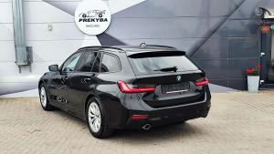 Black BMW 318 2021 in Kaunas, with an engine capacity of 2.00 L and mileage of 124 thousand km for 15450 €, photo 8 on AUTOMOTO.COM.LV