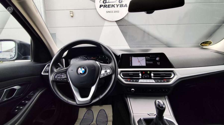 Black BMW 318 2021 in Kaunas, with an engine capacity of 2.00 L and mileage of 124 thousand km for 15450 €, photo 11 on AUTOMOTO.COM.LV