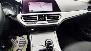Black BMW 318 2021 in Kaunas, with an engine capacity of 2.00 L and mileage of 124 thousand km for 15450 €, photo 13 on AUTOMOTO.COM.LV