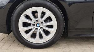 Black BMW 318 2021 in Kaunas, with an engine capacity of 2.00 L and mileage of 124 thousand km for 15450 €, photo 22 on AUTOMOTO.COM.LV