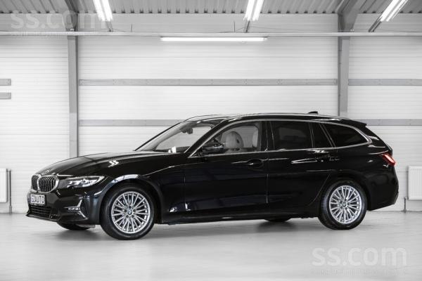 BMW 318 2021 in Tukums on AUTOMOTO.COM.LV Black BMW 318 2021 in Tukums, with an engine capacity of 2.00 L and mileage of 230 thousand km for 17990 β¬, photo 7 on AUTOMOTO.COM.LV