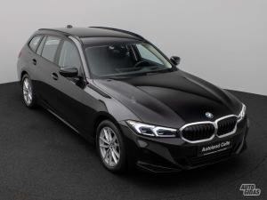 Black BMW 318 2022 in Kaunas, with an engine capacity of 2.00 L and mileage of 83 thousand km for 29094 €, photo 3 on AUTOMOTO.COM.LV