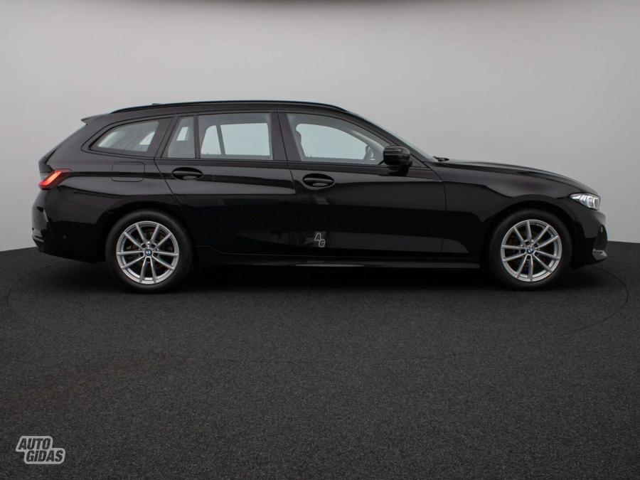 Black BMW 318 2022 in Kaunas, with an engine capacity of 2.00 L and mileage of 83 thousand km for 29094 €, photo 5 on AUTOMOTO.COM.LV
