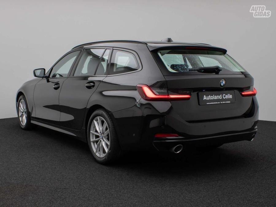 Black BMW 318 2022 in Kaunas, with an engine capacity of 2.00 L and mileage of 83 thousand km for 29094 €, photo 9 on AUTOMOTO.COM.LV