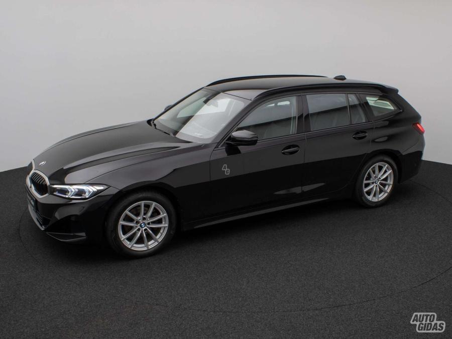 Black BMW 318 2022 in Kaunas, with an engine capacity of 2.00 L and mileage of 83 thousand km for 29094 €, photo 12 on AUTOMOTO.COM.LV