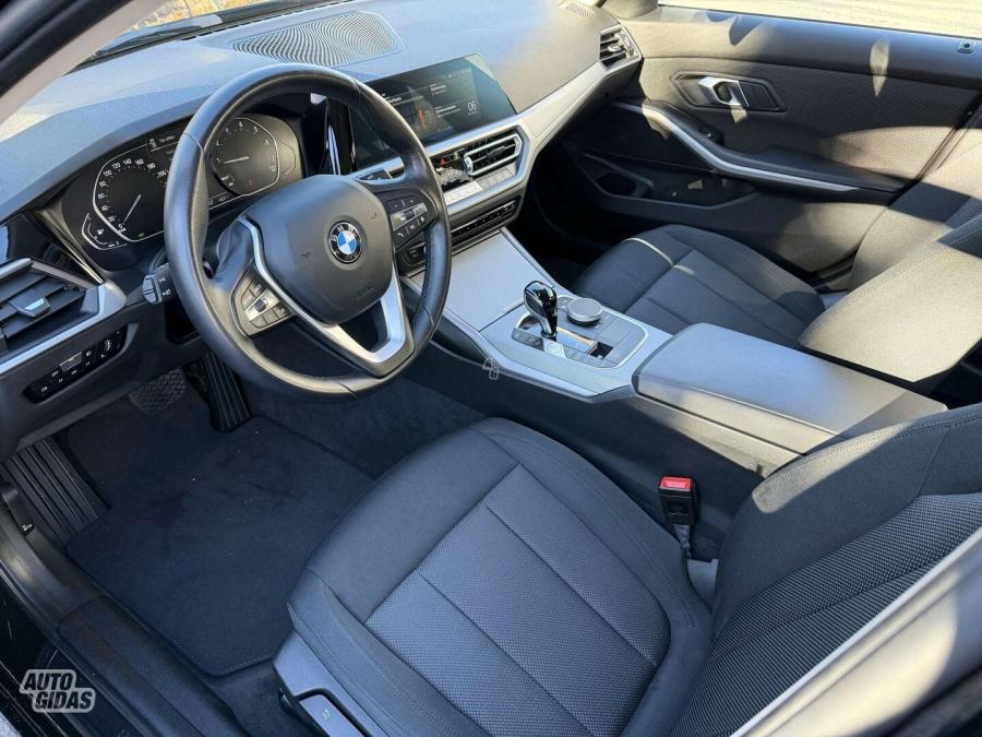 Melns BMW 318 2022 Kauņa, ar dzinēja tilpumu 2.00 L un nobraukumu 53 tūkst. km par 26830 €, foto 5 vietnē AUTOMOTO.COM.LV