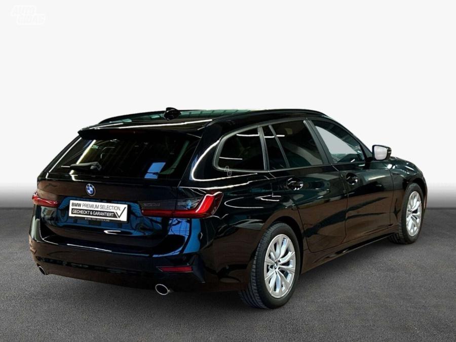 Melns BMW 318 2022 Kauņa, ar dzinēja tilpumu 2.00 L un nobraukumu 81 tūkst. km par 28799 €, foto 2 vietnē AUTOMOTO.COM.LV