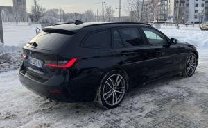Black BMW 318 2022 in Vilnius, with an engine capacity of 2.00 L and mileage of 164 thousand km for 15500 €, photo 5 on AUTOMOTO.COM.LV