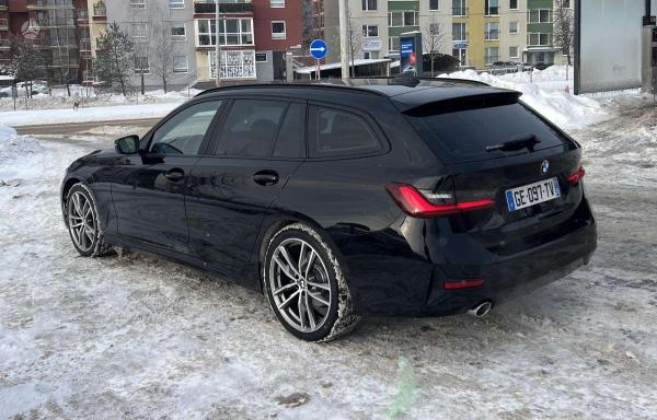 Black BMW 318 2022 in Vilnius, with an engine capacity of 2.00 L and mileage of 164 thousand km for 15500 €, photo 6 on AUTOMOTO.COM.LV