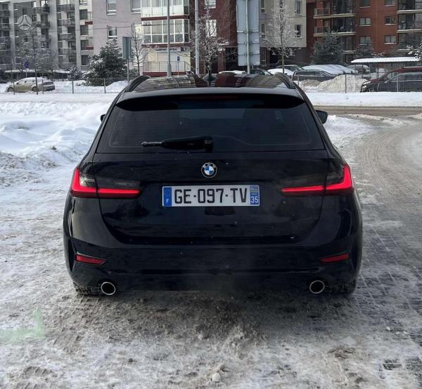 Black BMW 318 2022 in Vilnius, with an engine capacity of 2.00 L and mileage of 164 thousand km for 15500 €, photo 7 on AUTOMOTO.COM.LV