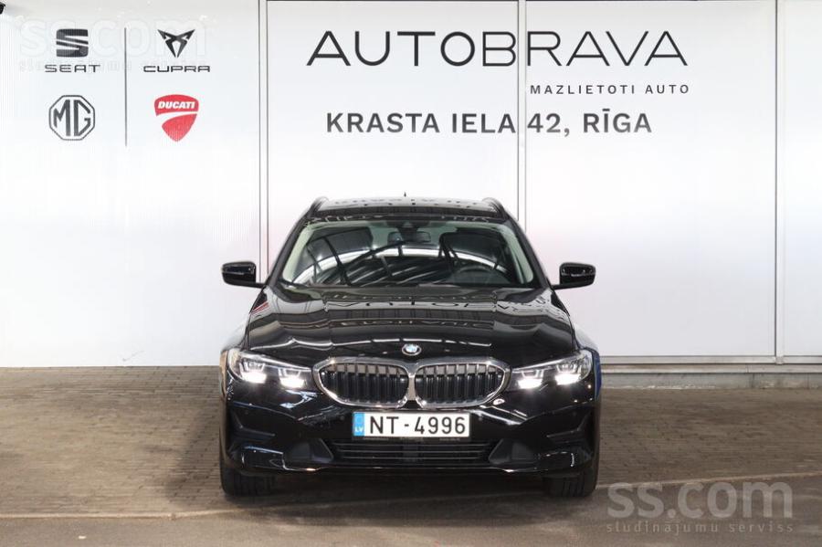 Melns BMW 318 2022 Rīga, ar dzinēja tilpumu 2.00 L un nobraukumu 55 tūkst. km par 24400 €, foto 3 vietnē AUTOMOTO.COM.LV