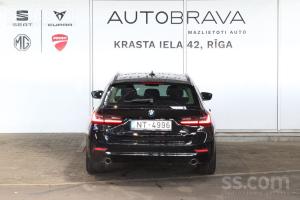 Melns BMW 318 2022 Rīga, ar dzinēja tilpumu 2.00 L un nobraukumu 55 tūkst. km par 24400 €, foto 8 vietnē AUTOMOTO.COM.LV