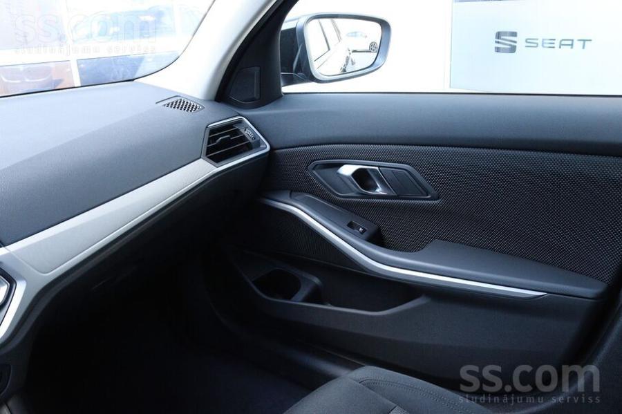 Melns BMW 318 2022 Rīga, ar dzinēja tilpumu 2.00 L un nobraukumu 55 tūkst. km par 24400 €, foto 28 vietnē AUTOMOTO.COM.LV