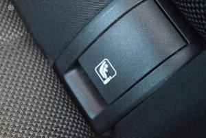 Melns BMW 318 2022 Viļņa, ar dzinēja tilpumu 2.00 L un nobraukumu 233 tūkst. km par 15450 €, foto 23 vietnē AUTOMOTO.COM.LV