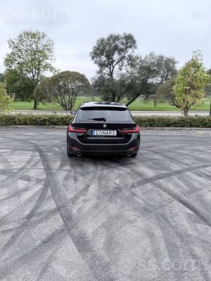 Melns BMW 318 2022 Tukums, ar dzinēja tilpumu 2.00 L un nobraukumu 185 tūkst. km par 20800 €, foto 5 vietnē AUTOMOTO.COM.LV