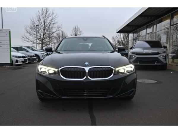Melns BMW 318 2023 Kauņa, ar dzinēja tilpumu 2.00 L un nobraukumu 41 tūkst. km par 32690 €, foto 2 vietnē AUTOMOTO.COM.LV