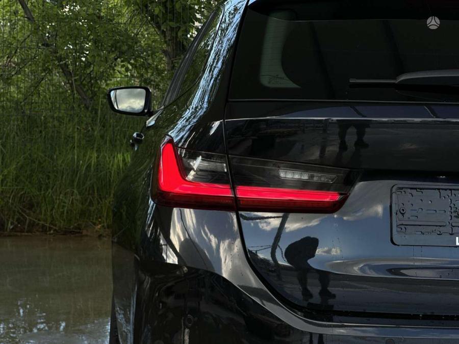 Melns BMW 318 2023 Viļņa, ar dzinēja tilpumu 2.00 L un nobraukumu 169 tūkst. km par 21290 €, foto 13 vietnē AUTOMOTO.COM.LV