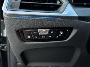 Melns BMW 318 2023 Viļņa, ar dzinēja tilpumu 2.00 L un nobraukumu 169 tūkst. km par 21100 €, foto 19 vietnē AUTOMOTO.COM.LV