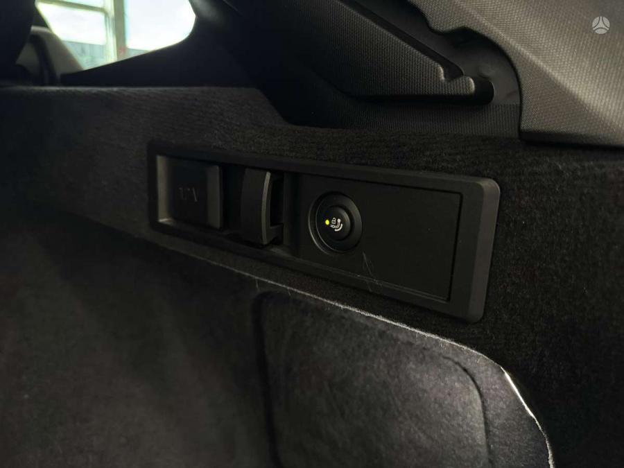 Melns BMW 318 2024 Viļņa, ar dzinēja tilpumu 2.00 L un nobraukumu 8 tūkst. km par 32777 €, foto 33 vietnē AUTOMOTO.COM.LV