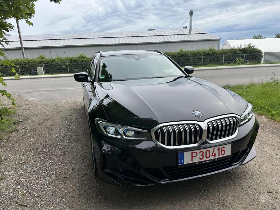 Melns BMW 318 2024 Kauņa, ar dzinēja tilpumu 2.00 L un nobraukumu 91 tūkst. km par 21300 €, foto 4 vietnē AUTOMOTO.COM.LV