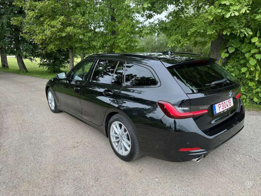 Melns BMW 318 2024 Kauņa, ar dzinēja tilpumu 2.00 L un nobraukumu 91 tūkst. km par 21300 €, foto 8 vietnē AUTOMOTO.COM.LV