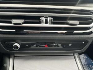 Melns BMW 318 2024 Kauņa, ar dzinēja tilpumu 2.00 L un nobraukumu 91 tūkst. km par 21300 €, foto 24 vietnē AUTOMOTO.COM.LV