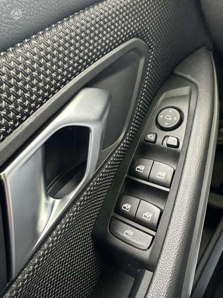 Melns BMW 318 2024 Kauņa, ar dzinēja tilpumu 2.00 L un nobraukumu 91 tūkst. km par 21300 €, foto 27 vietnē AUTOMOTO.COM.LV