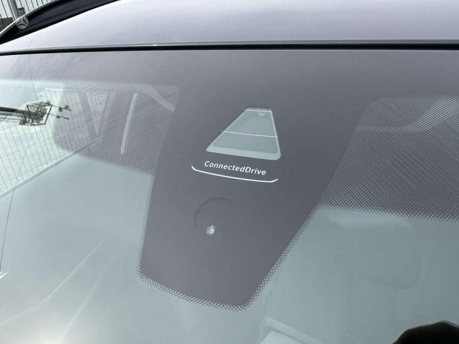 Melns BMW 318 2024 Kauņa, ar dzinēja tilpumu 2.00 L un nobraukumu 91 tūkst. km par 21300 €, foto 30 vietnē AUTOMOTO.COM.LV