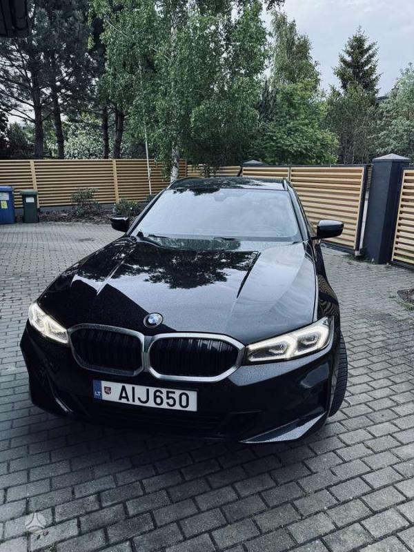 Melns BMW 318 2024 Klaipėda, ar dzinēja tilpumu 2.00 L un nobraukumu 93 tūkst. km par 21800 €, foto 4 vietnē AUTOMOTO.COM.LV
