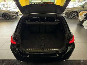 Black BMW 318 2024 in Vilnius, with an engine capacity of 2.00 L and mileage of 8 thousand km for 30555 €, photo 31 on AUTOMOTO.COM.LV