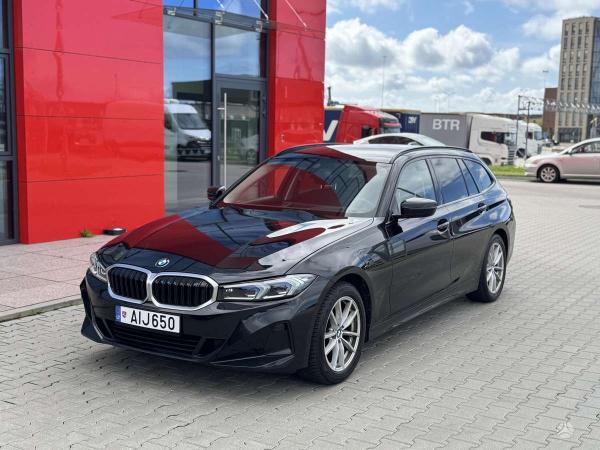 Black BMW 318 2024 in Klaipeda, with an engine capacity of 2.00 L and mileage of 100 thousand km for 21800 €, photo 4 on AUTOMOTO.COM.LV