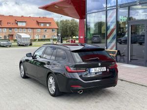 Black BMW 318 2024 in Klaipeda, with an engine capacity of 2.00 L and mileage of 100 thousand km for 21800 €, photo 6 on AUTOMOTO.COM.LV