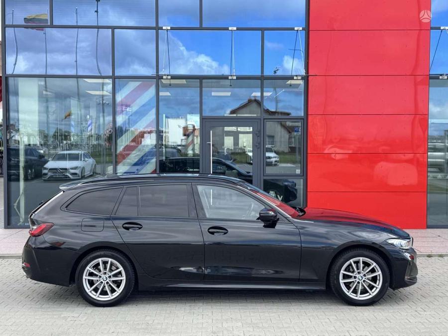 Black BMW 318 2024 in Klaipeda, with an engine capacity of 2.00 L and mileage of 100 thousand km for 21800 €, photo 8 on AUTOMOTO.COM.LV
